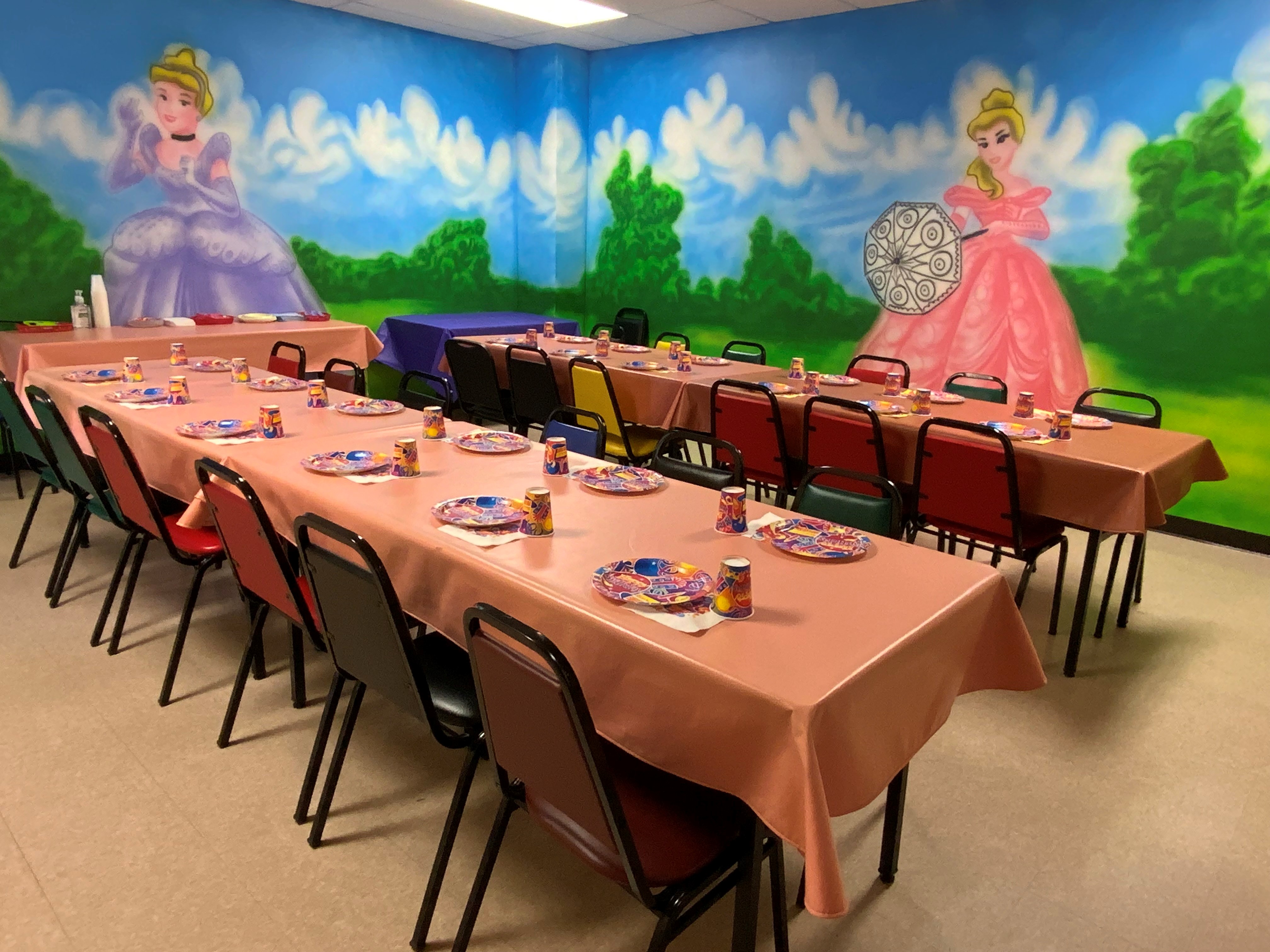 Kidz Place Family Fun Center > Parties